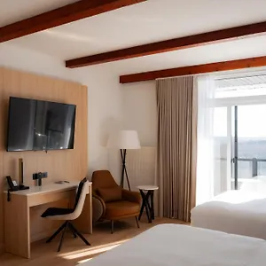 Mont Gabriel, Sainte-Adele, A Tribute Portfolio Resort: 4 star Hotel ...